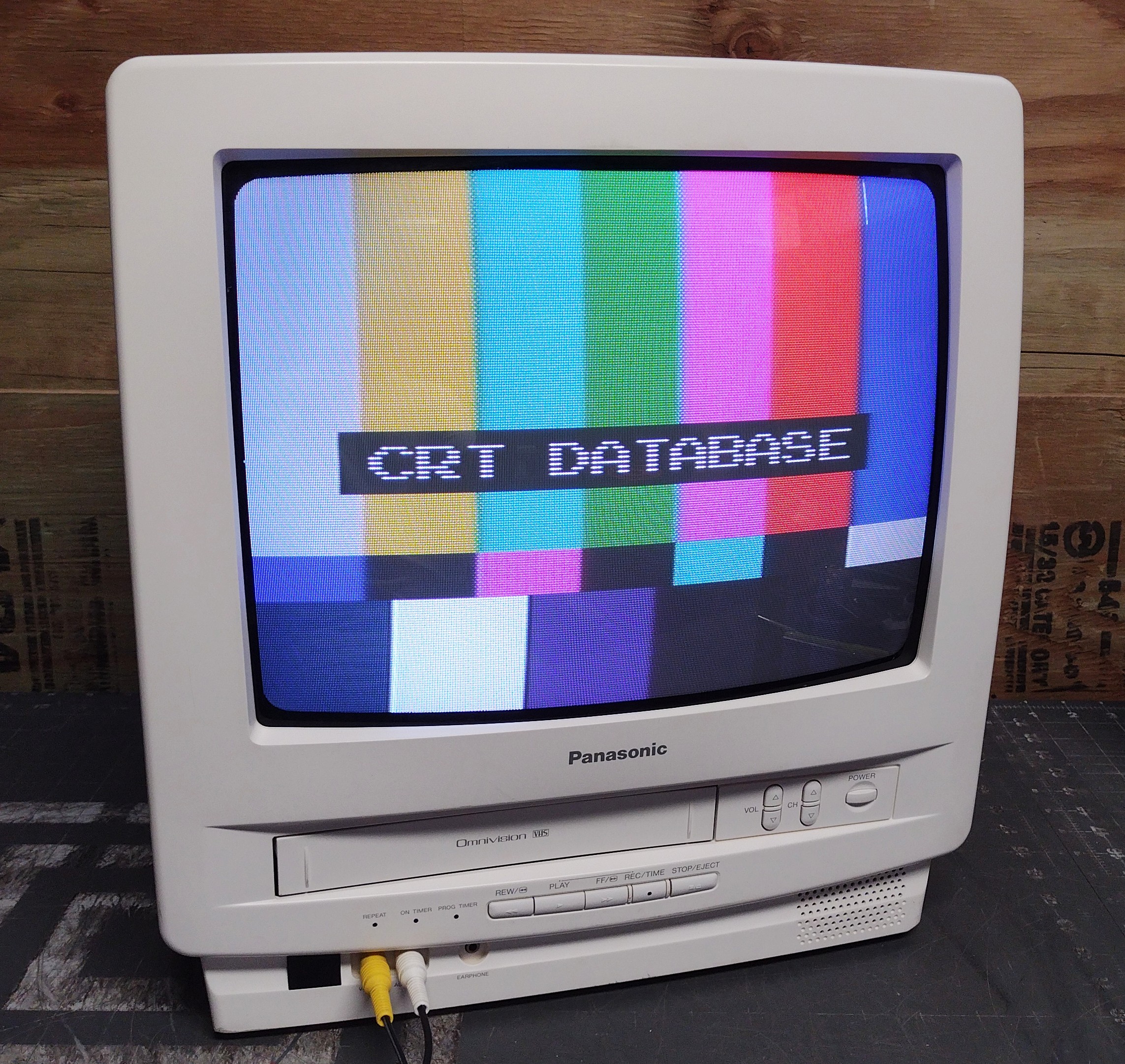 Panasonic PV-M1324W | CRT Database